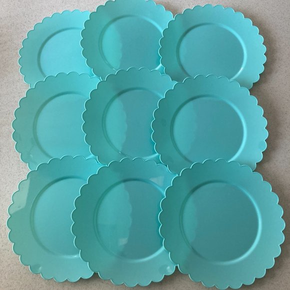 Target | Dining | Scalloped Plastic Plates Set Of 9 | Poshmark